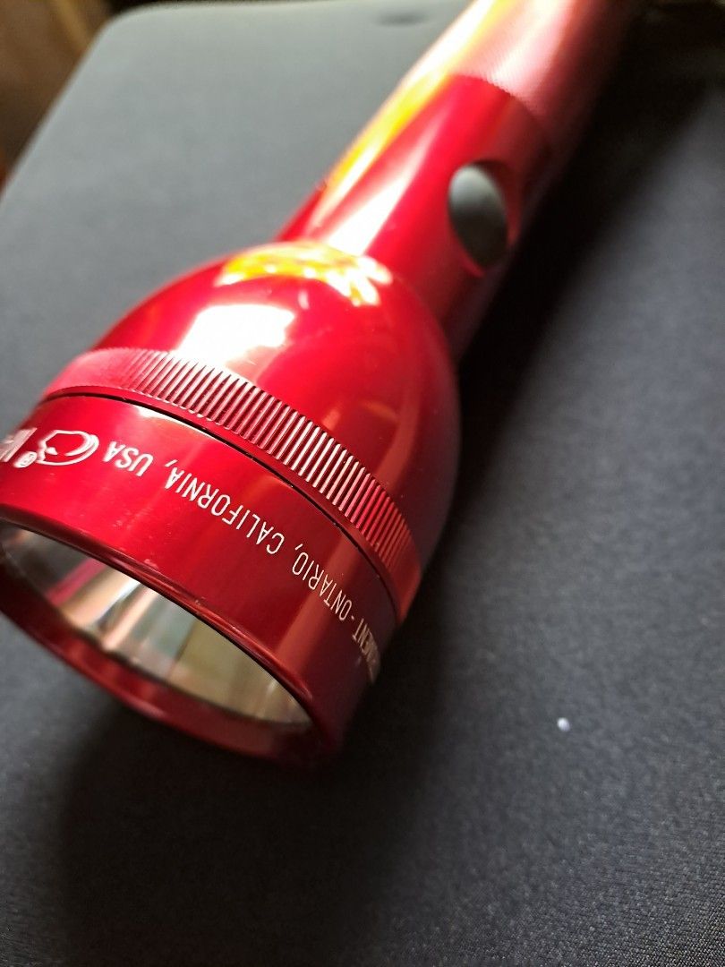 Original Maglite 2D Like New, Commercial & Industrial, Industrial ...