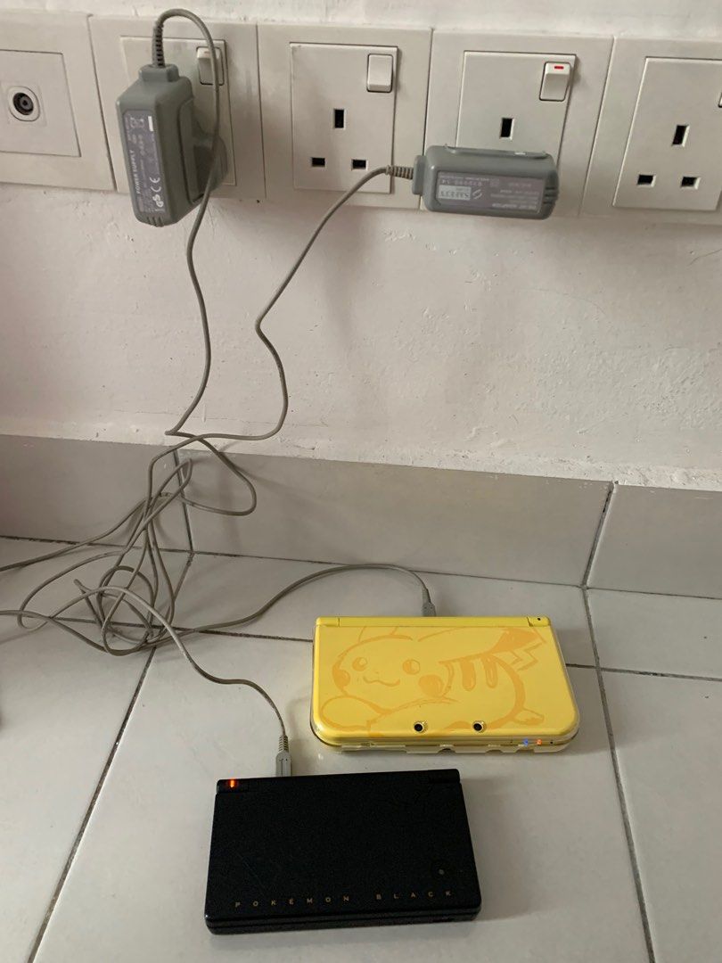 Original Nintendo adapter for all DS, DSi, 2DS, 3DS., Video Gaming ...