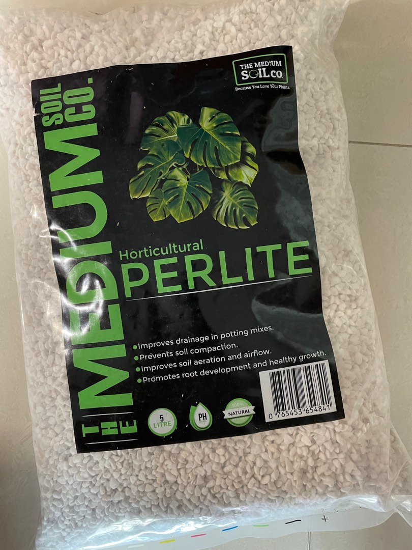 Perlite (The Medium Soil Co.) (5L), Furniture & Home Living, Gardening ...