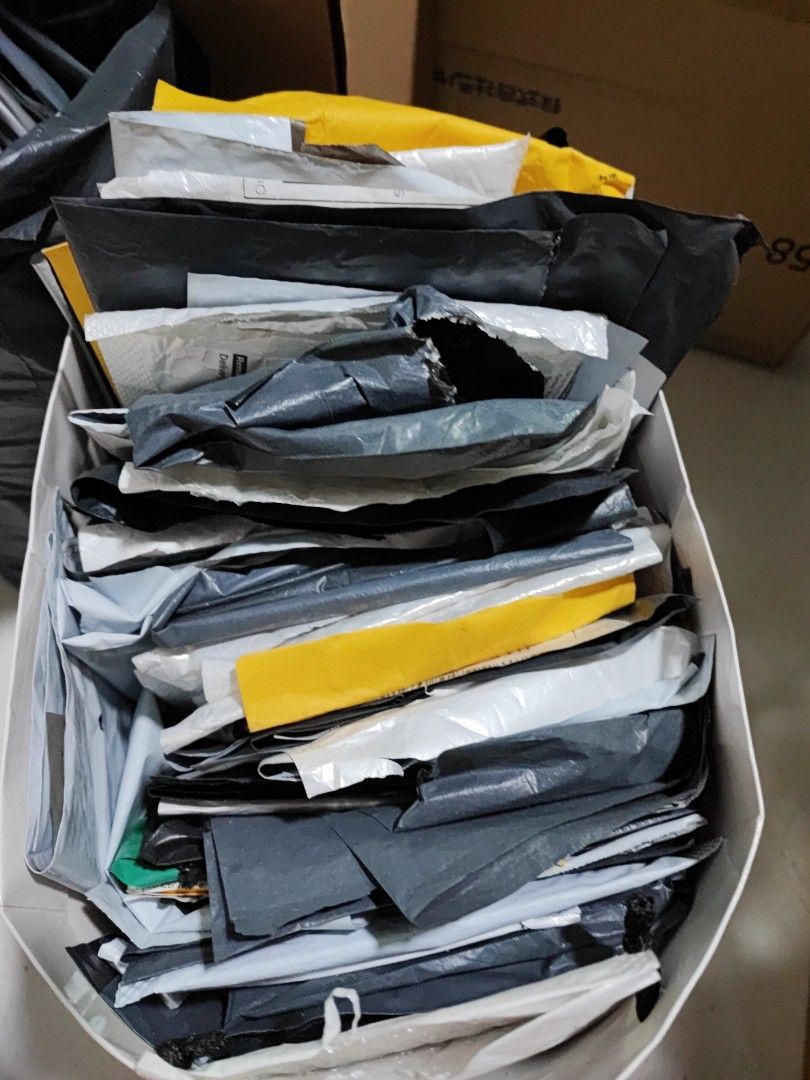 Polymailers, padded n cardboard carton boxes, Everything Else on Carousell