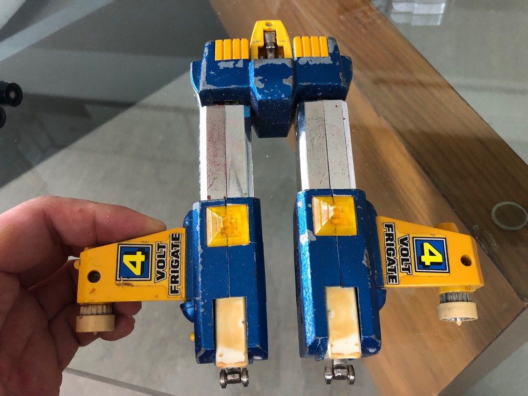Popy voltes v frigate, Hobbies & Toys, Toys & Games on Carousell