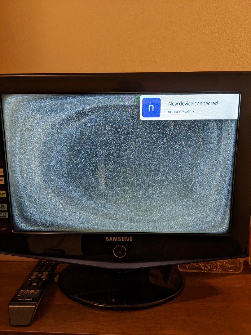 Samsung tv 32", TV & Home Appliances, TV & Entertainment, TV on Carousell