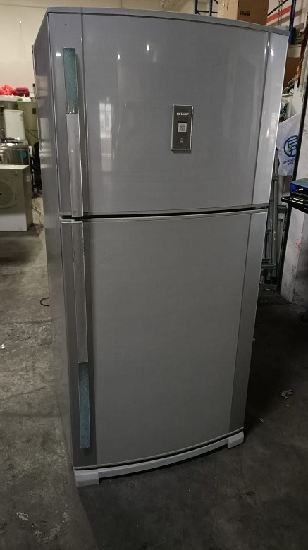 Sharp (492L) Huge 2Doors fridge / refrigerator ($90 Sel Collect Yishun ...