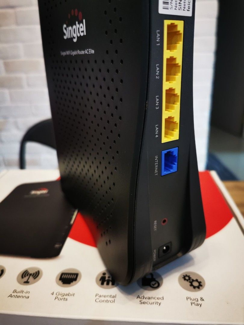 Singtel WiFi Gigabit Router AC Elite, Computers & Tech, Parts ...
