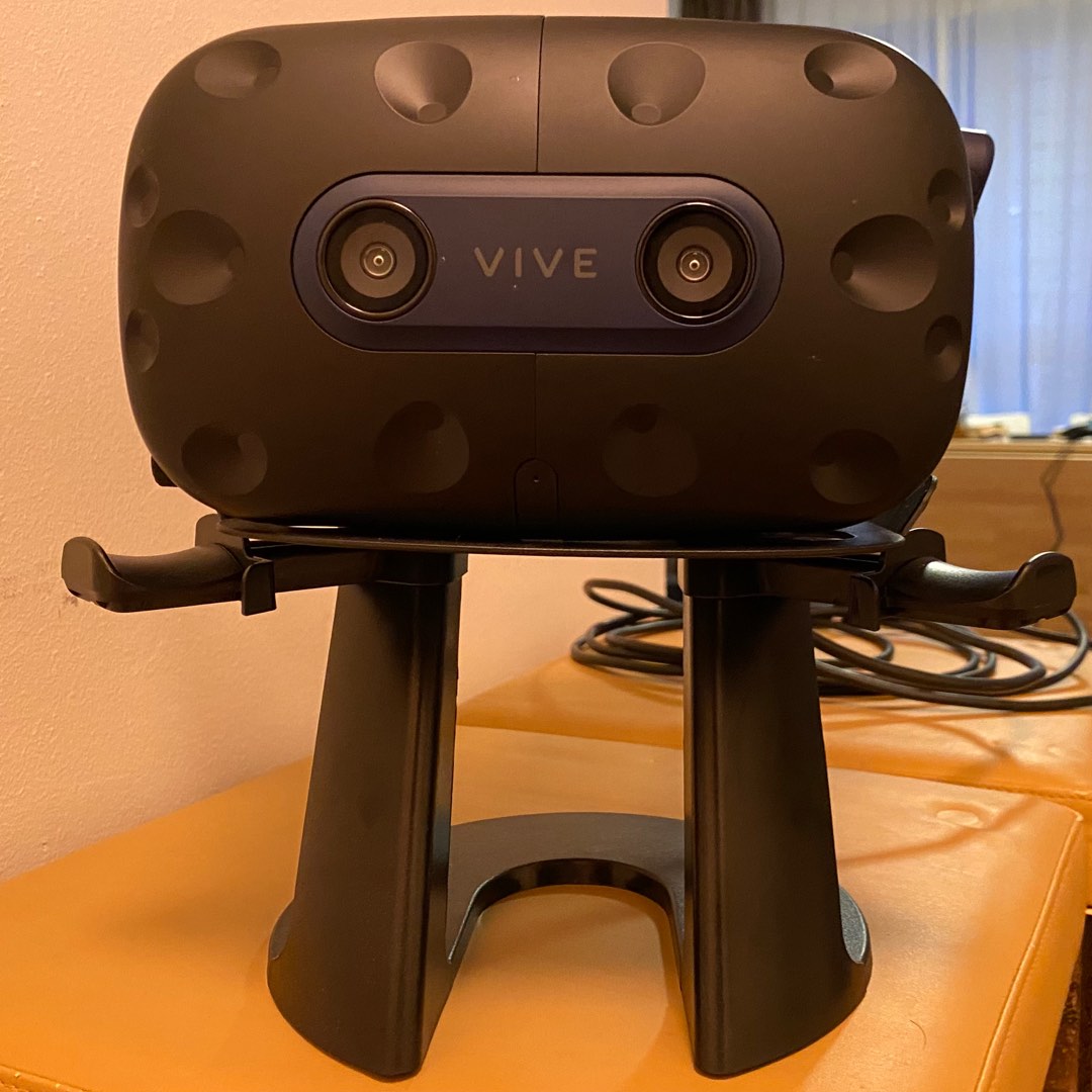 Steam VR with HTC Vive Pro 2 Headset Full Set, Video Gaming, Gaming ...