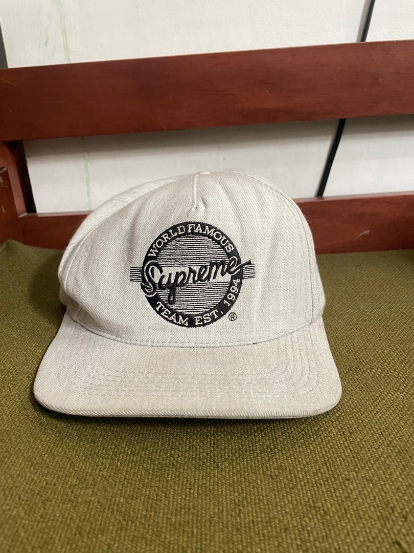 Supreme snapback, Men's Fashion, Watches & Accessories, Caps & Hats on ...
