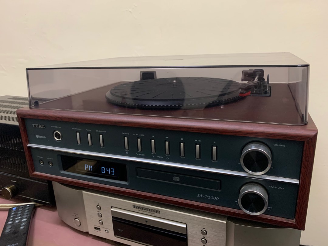 TEAC LP-P1000 turntable, 音響器材, 其他音響配件及設備 - Carousell