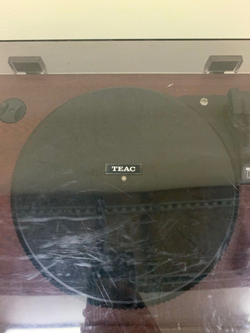 TEAC LP-P1000 turntable, 音響器材, 其他音響配件及設備 - Carousell