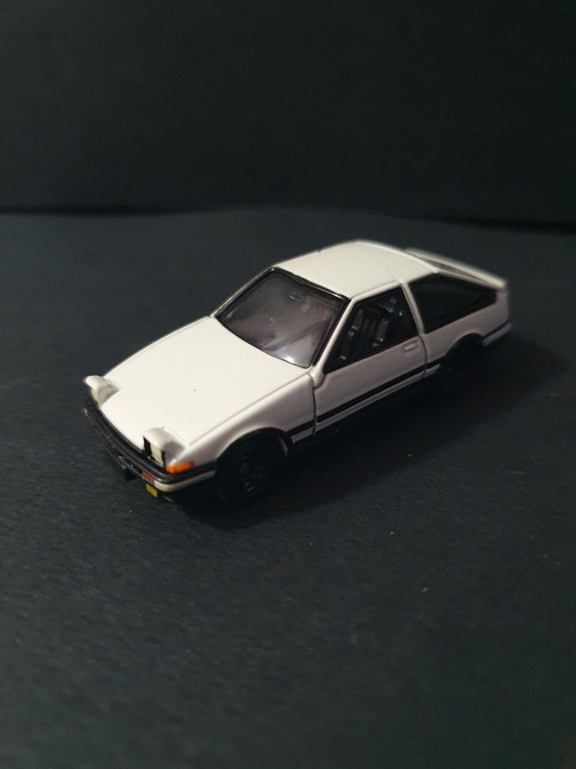 Tomica AE86 White Top Version Initial D Trueno AE-86 White Hood ...