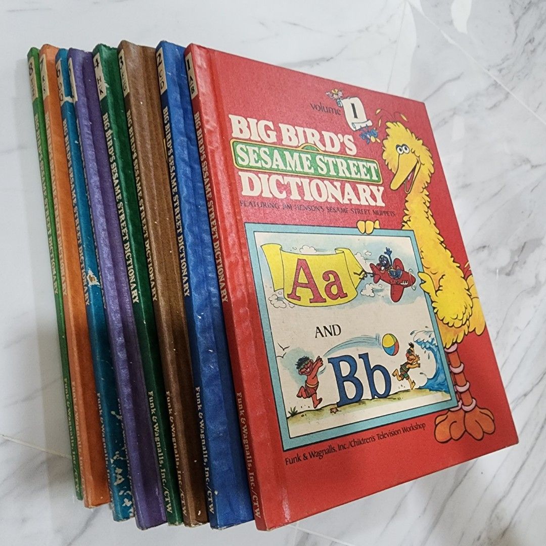 Very old kids dictionary set, Hobbies & Toys, Books & Magazines ...