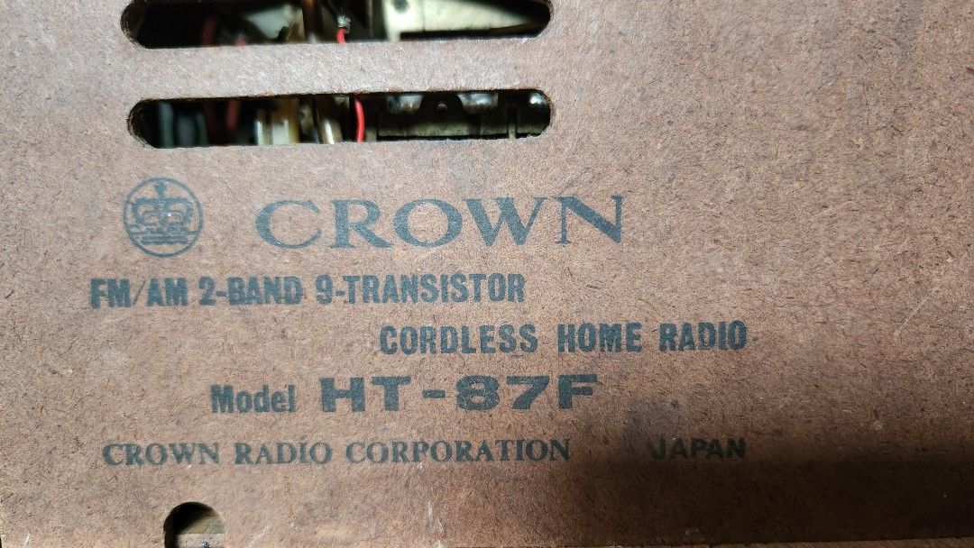Vintage Crown Radio, Hobbies & Toys, Memorabilia & Collectibles ...