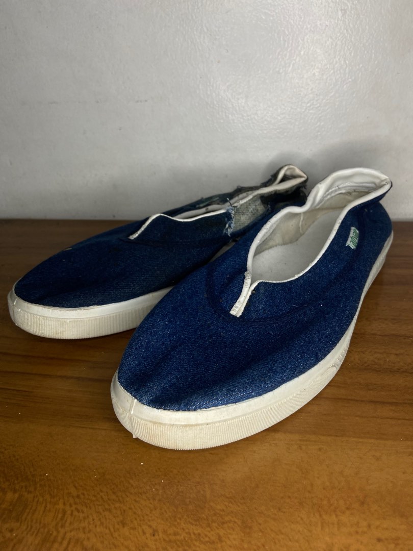 VintageAuthentic Advan Slip On Sneakers, Women's Fashion, Footwear ...