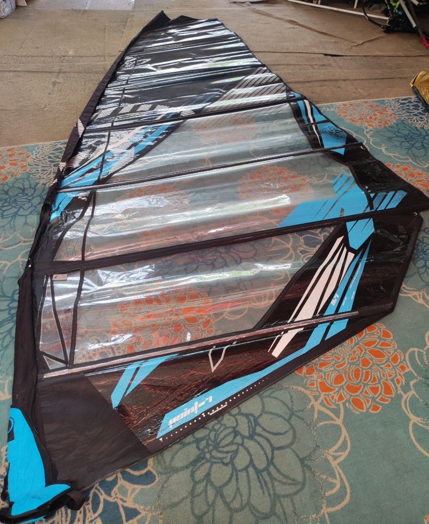 Windsurfing foil set with 2 sails (Fanatic+Point7), Sports Equipment ...