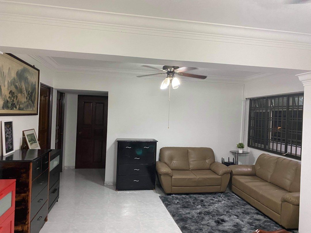 80 Lorong 4 Toa Payoh Common room, Property, Rentals, HDB on Carousell