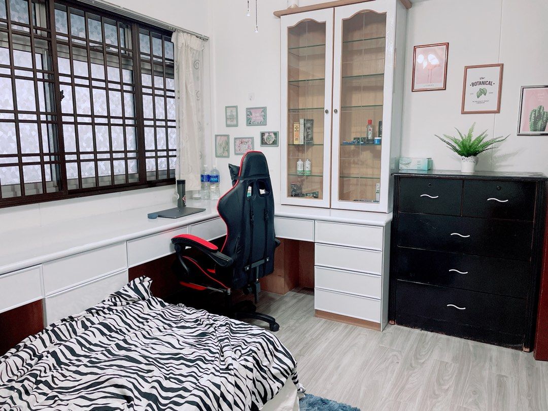 80 Lorong 4 Toa Payoh Common room, Property, Rentals, HDB on Carousell