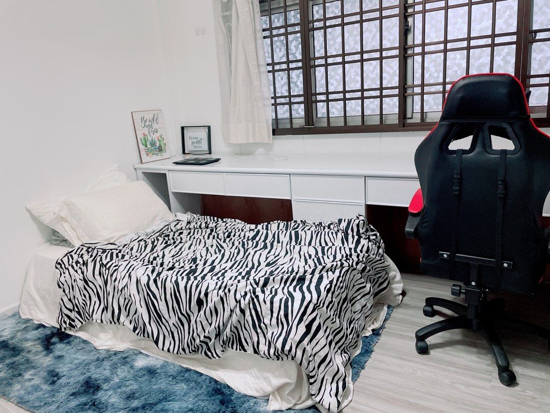 80 Lorong 4 Toa Payoh Common room, Property, Rentals, HDB on Carousell