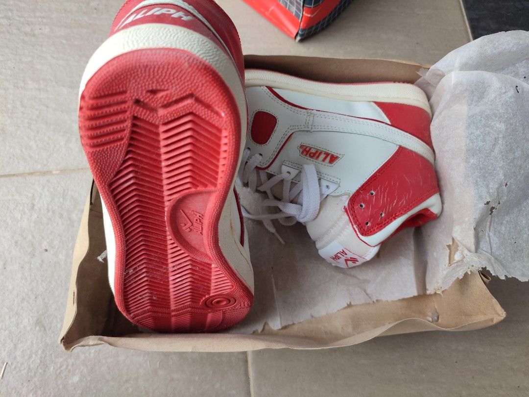 ALIPH Lefthanded Merah, Men's Fashion, Footwear, Sneakers on Carousell