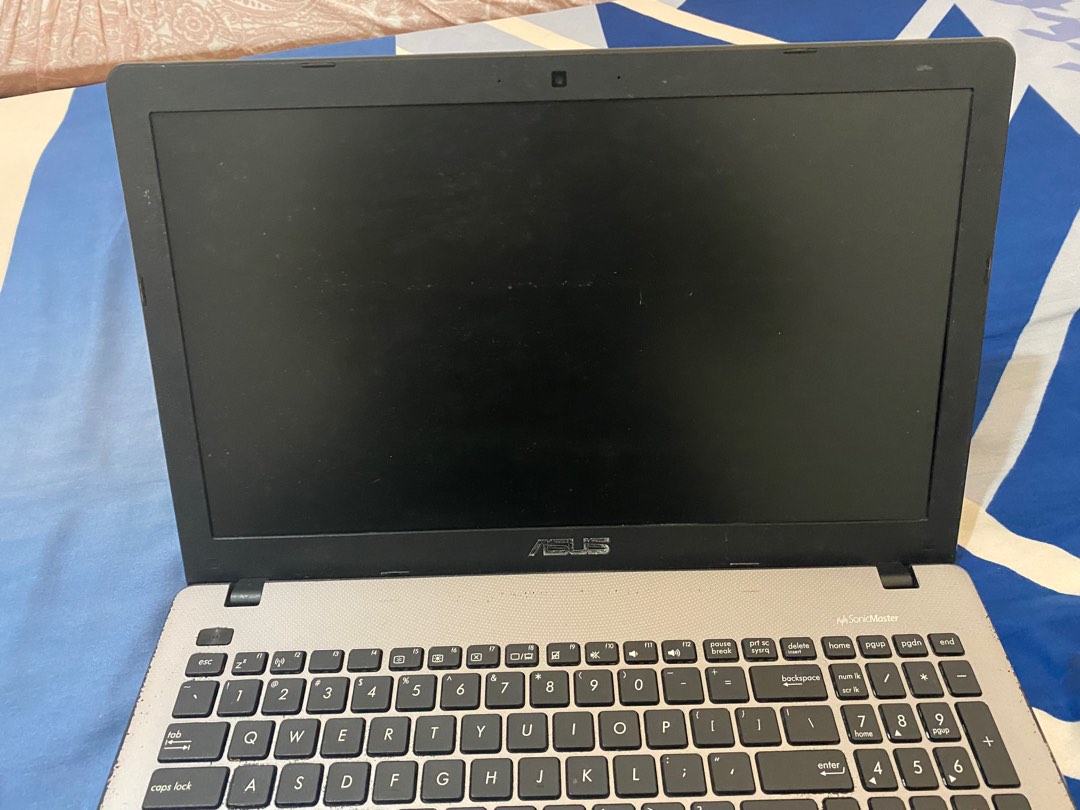 Asus X550L i5-4200U 4GB Ram 750GB HD 2GB Nvidia GeForce GT 720M ...