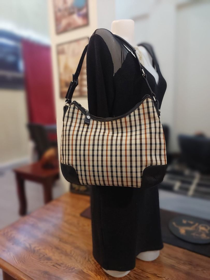 Authentic Daks Hobo bag style, Luxury, Bags & Wallets on Carousell