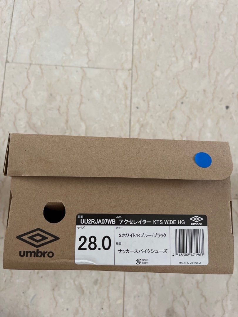 **Japan Exclusive Model** Brand New Umbro Accerator KTS Wide HG, Sports Equipment, Sports ...