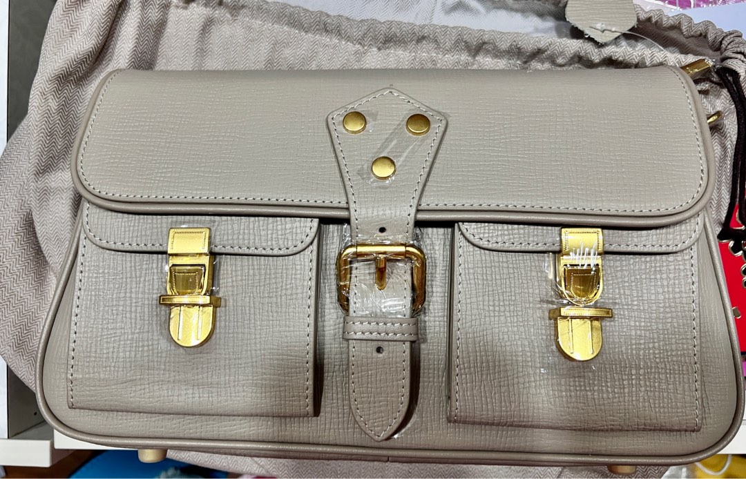 CFOB Russian Hatch messenger bag, Women's Fashion, Bags & Wallets ...