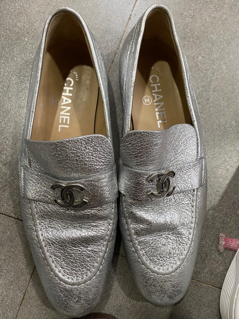Chanel Silver Moccasins, Women's Fashion, Footwear, Loafers on Carousell