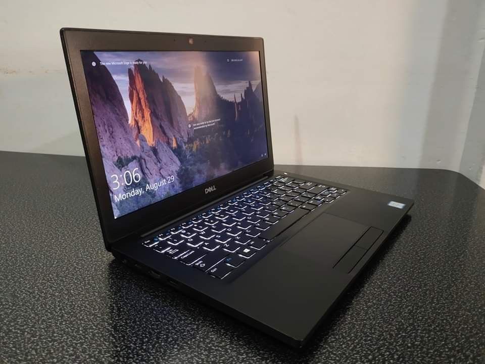 Dell Latitude E7290 Intel 7th Gen. Core i5 vPro Laptop 8GB RAM , 256GB ...