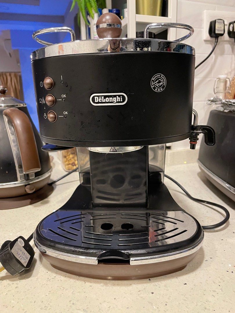 Delonghi Icona Vintage Espresso Coffee Machine ECOV311, TV & Home ...