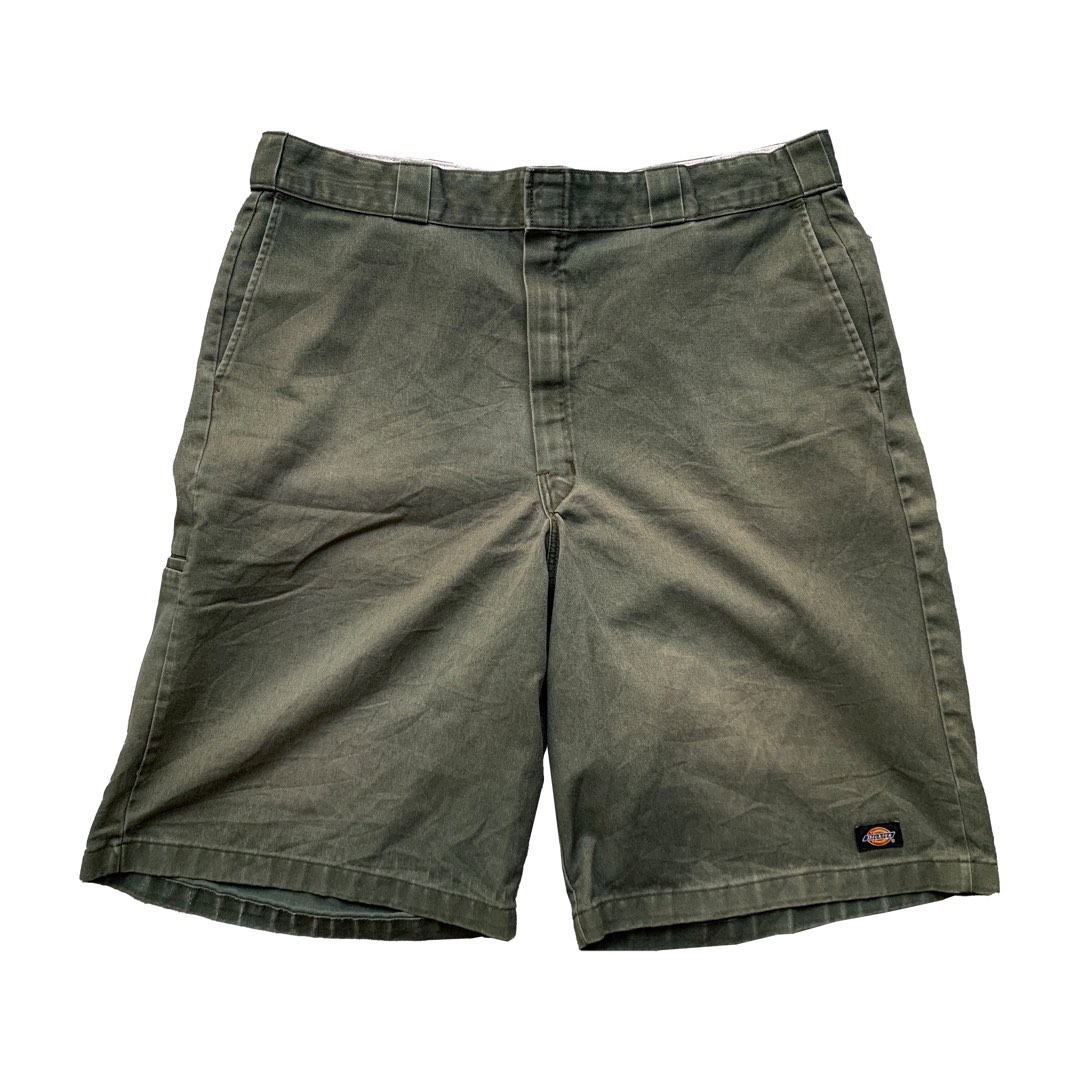 Dickies Olive Green Work Short Loose Fit, Men's Fashion, Bottoms ...