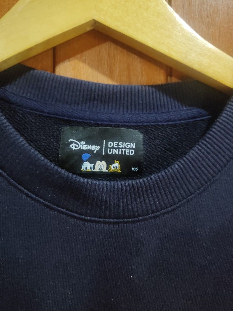 DISNEY DESIGN UNITED, Fesyen Pria, Pakaian , Atasan di Carousell