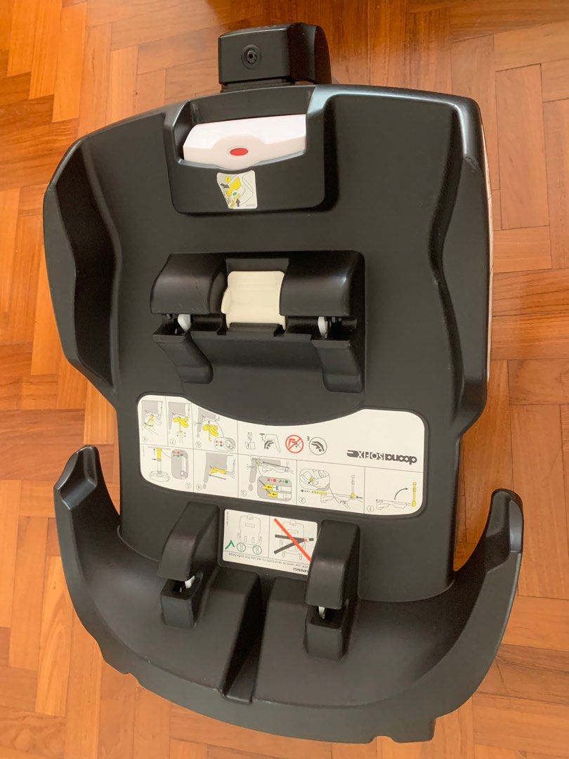 Doona isofix base, Babies & Kids, Going Out, Car Seats on Carousell