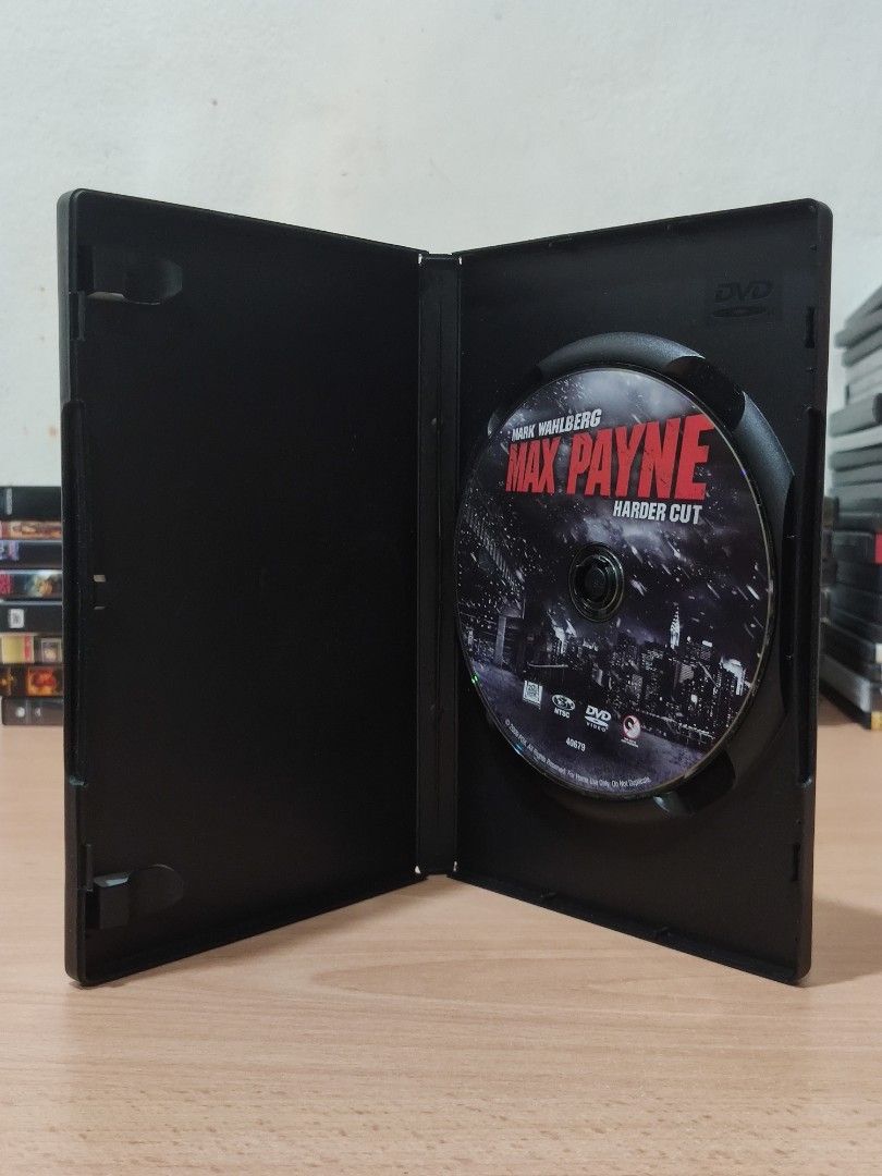 (DVD) Max Payne, Hobbies & Toys, Music & Media, CDs & DVDs on Carousell
