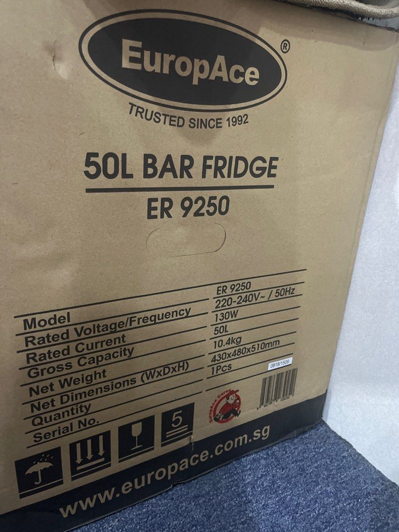 EuropAce 50L Bar Fridge (ER9250), TV & Home Appliances, Kitchen ...