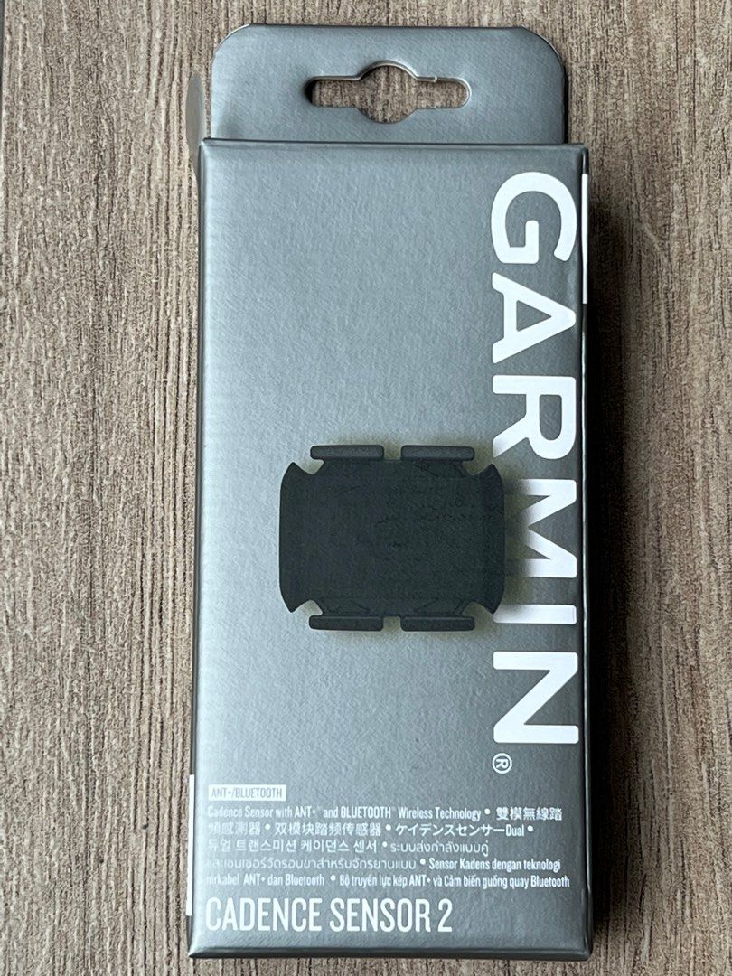 Garmin Cadence Sensor v2, Sports Equipment, Bicycles & Parts, Parts ...