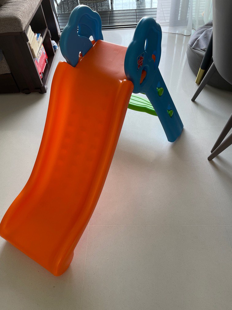 Toysrus slide, Babies & Kids, Infant Playtime on Carousell