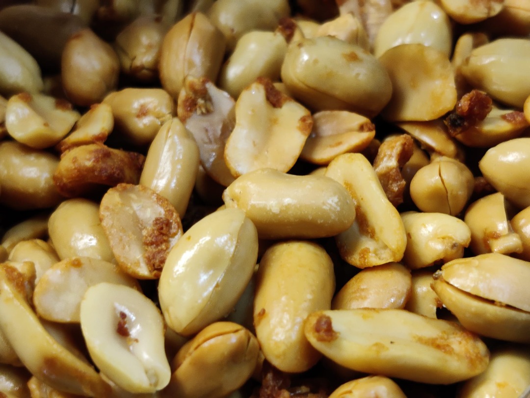 Irresistible Garlic Peanuts, Food & Drinks, Packaged & Instant Food on ...