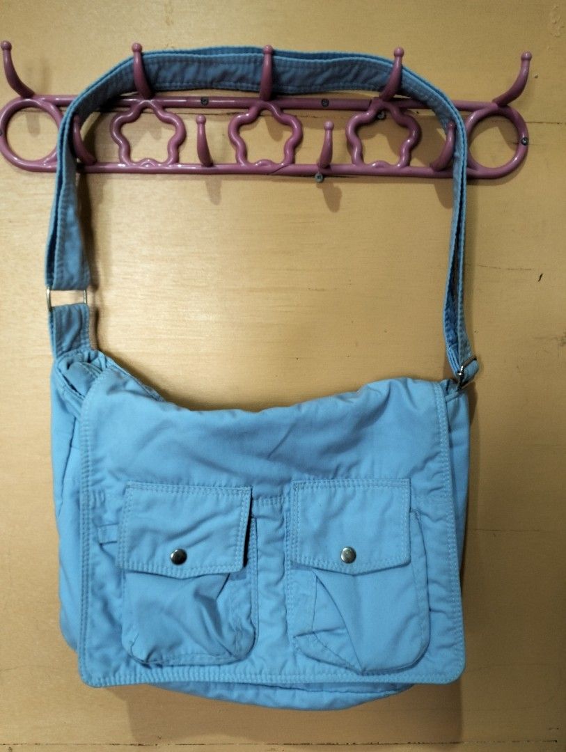 Light Blue Heartstrings Body Bag, Women's Fashion, Bags & Wallets ...