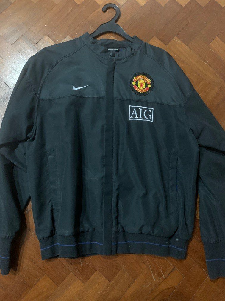 Manchester United Jacket, Men's Fashion, Coats, Jackets and Outerwear ...