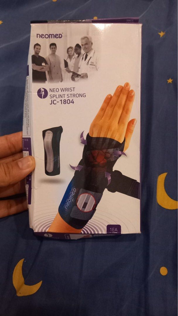 Neomed wrist splint, Olah Raga, Baju Olahraga di Carousell