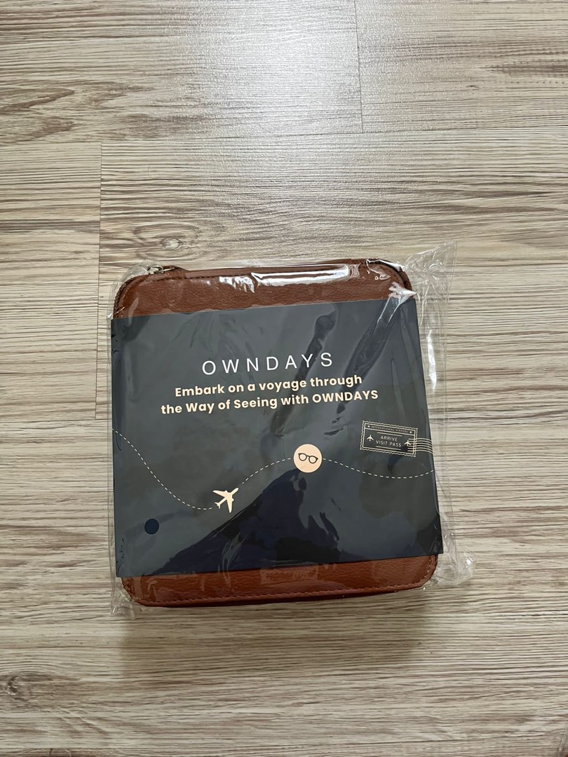 Owndays Spectacles Storage Box, Women's Fashion, Jewelry & Organisers ...