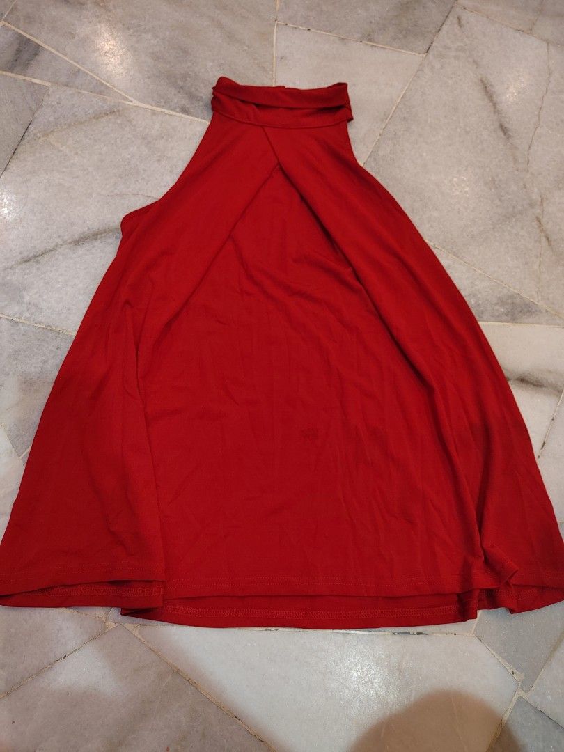 Red turtle neck, Women's Fashion, Tops, Sleeveless on Carousell