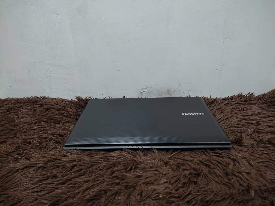 Samsung Sens w/ CAMERA, Computers & Tech, Laptops & Notebooks on Carousell