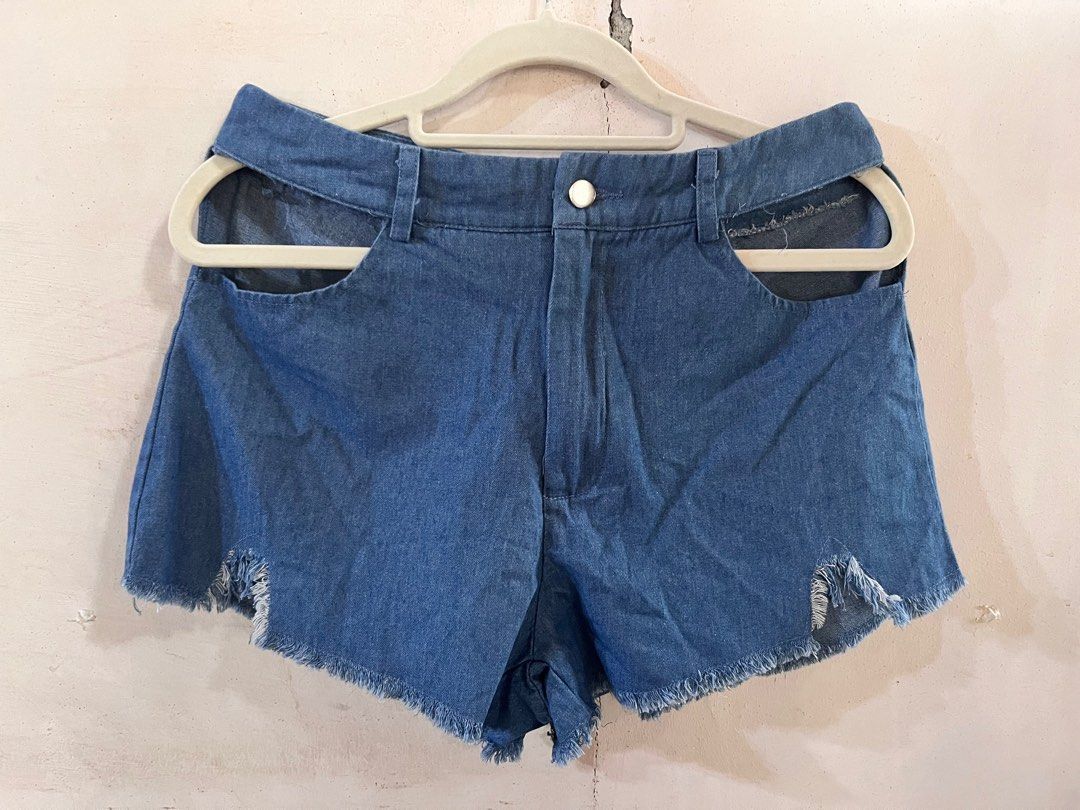 Sexy Pocket cut Denim Shorts, Women's Fashion, Bottoms, Shorts on Carousell