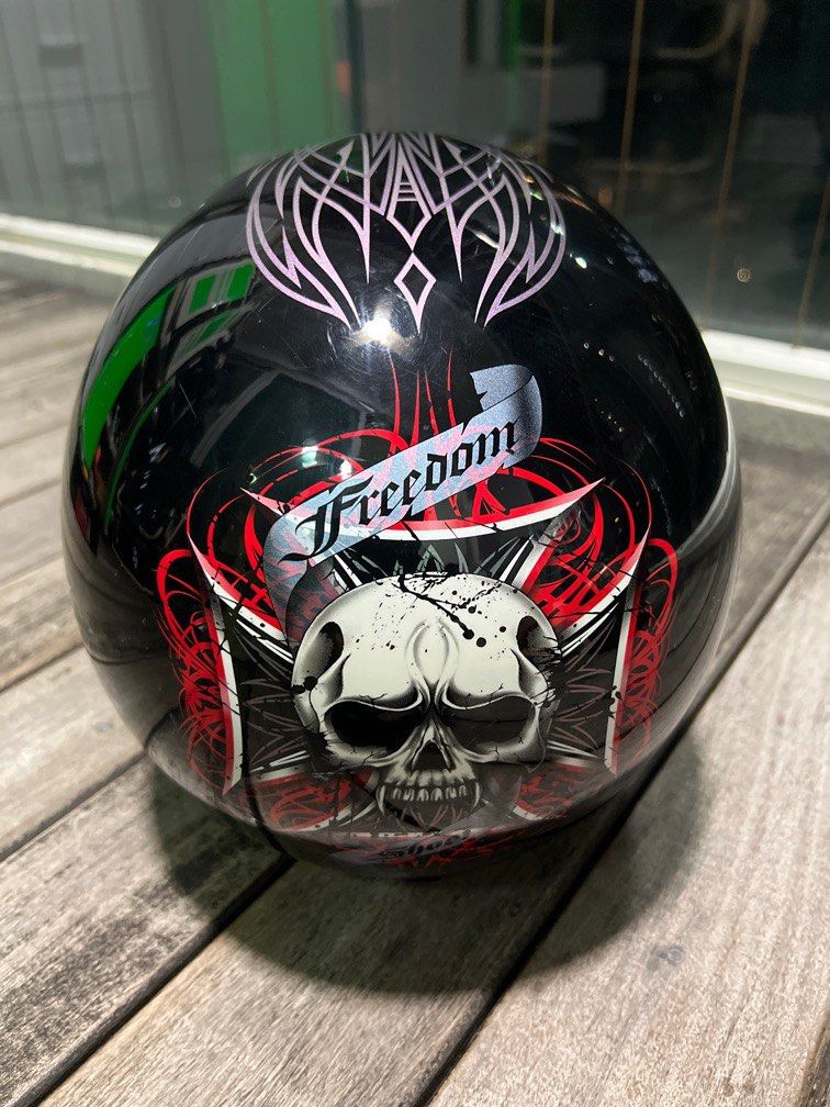 Shoei Freedom Helmet, Motorcycles, Motorcycle Apparel on Carousell