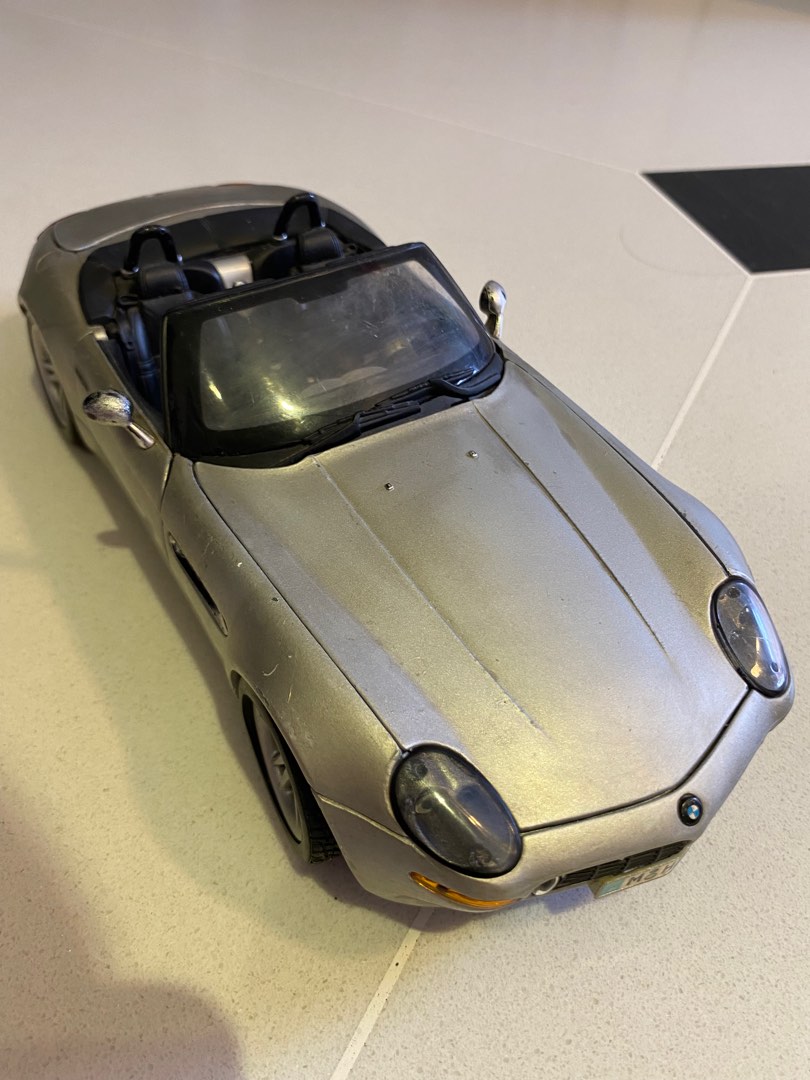 Silver BMW Z8 1:18 Car Model Maisto, Hobbies & Toys, Memorabilia ...