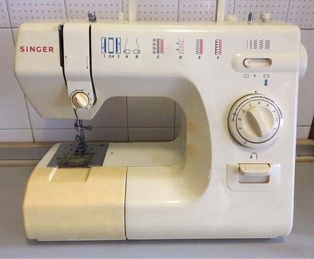 Singer 6310C Sewing Machine, TV & Home Appliances, Other Home ...