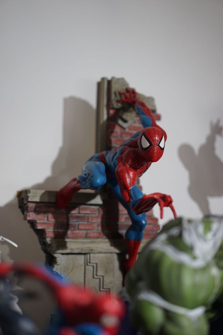 Spider-Man Statue Set - Sideshow Customs XM, Hobbies & Toys ...