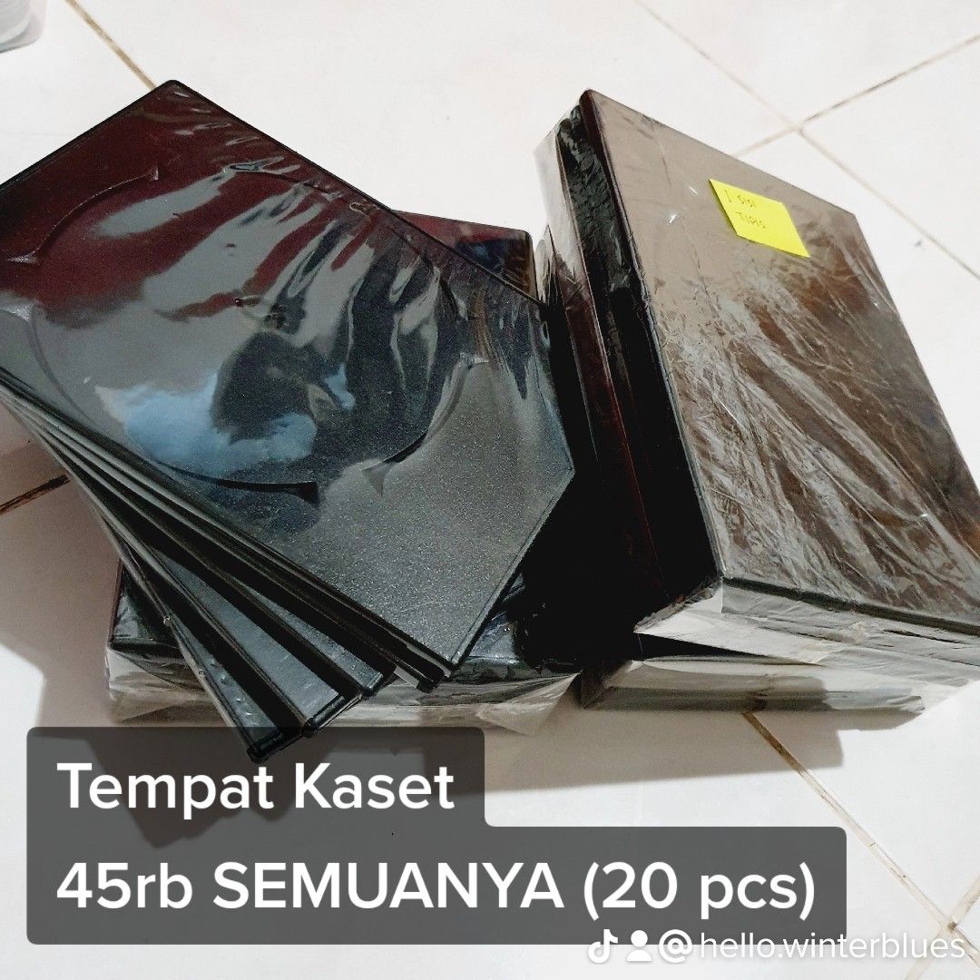 Tempat kaset cd dvd, Musik & Media, CD, DVD & Lainnya di Carousell