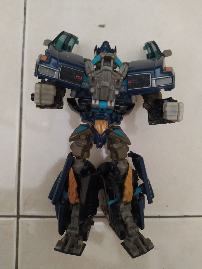 Transformer Ironhide, Hobbies & Toys, Collectibles & Memorabilia, Vintage Collectibles on Carousell