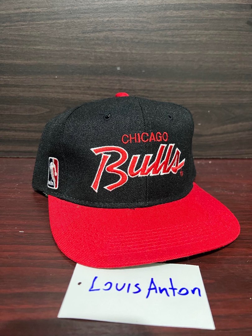 Vintage NBA Bulls 90s snapback cap, Men's Fashion, Watches ...